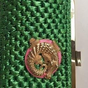 Straw Gator Critter Clutch Bag - AirRobe