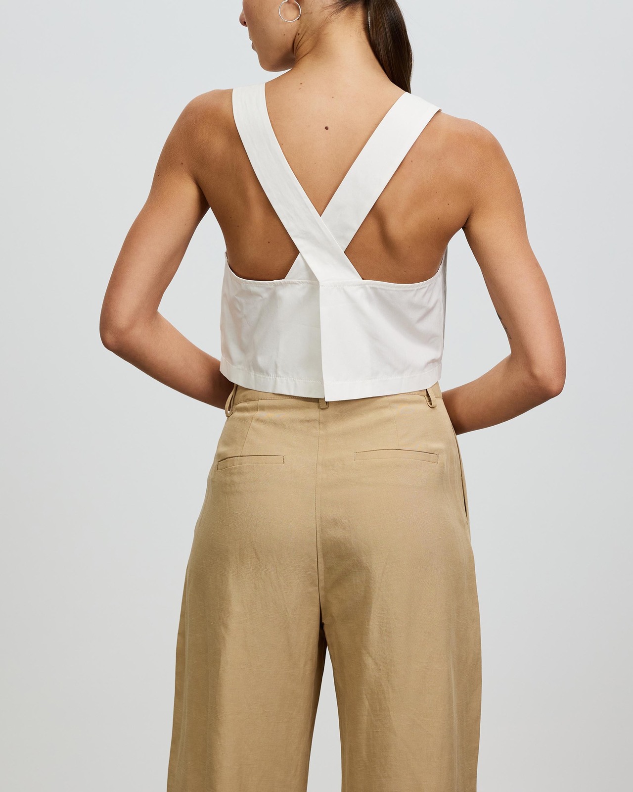 Aligne Dani Open Cross Back Top - AirRobe