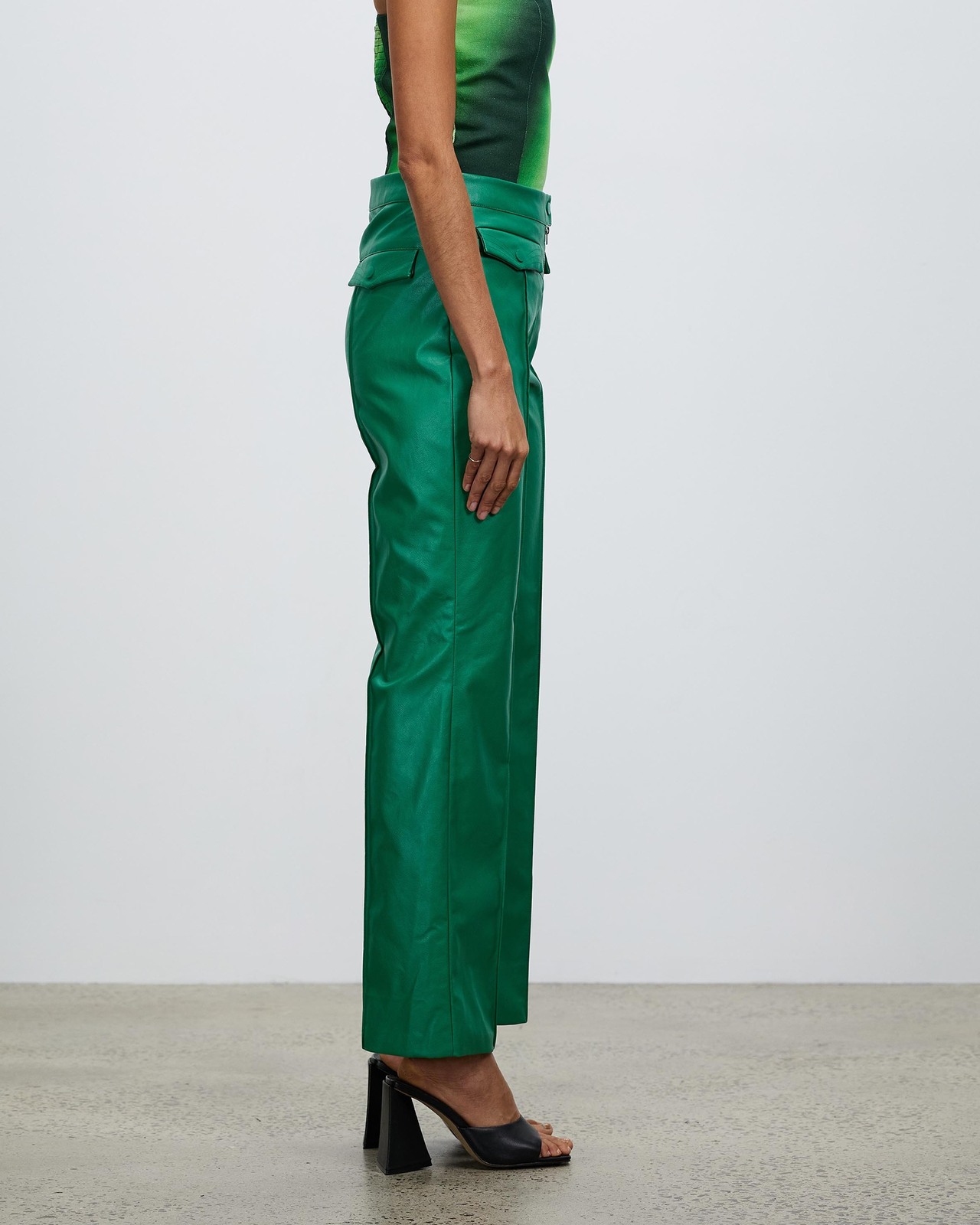 Gwen Emilie Pants - AirRobe