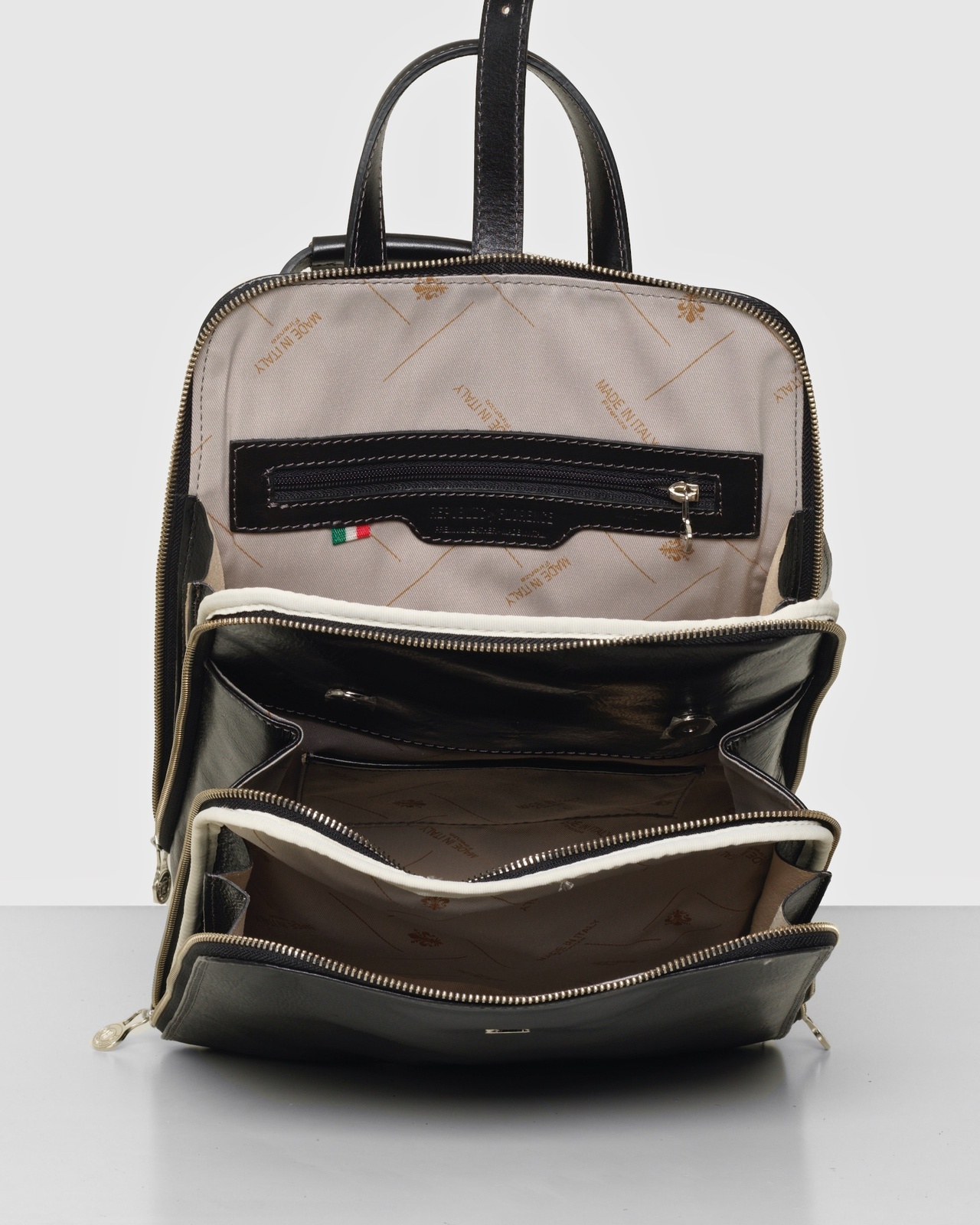 The Emma Backpack - AirRobe