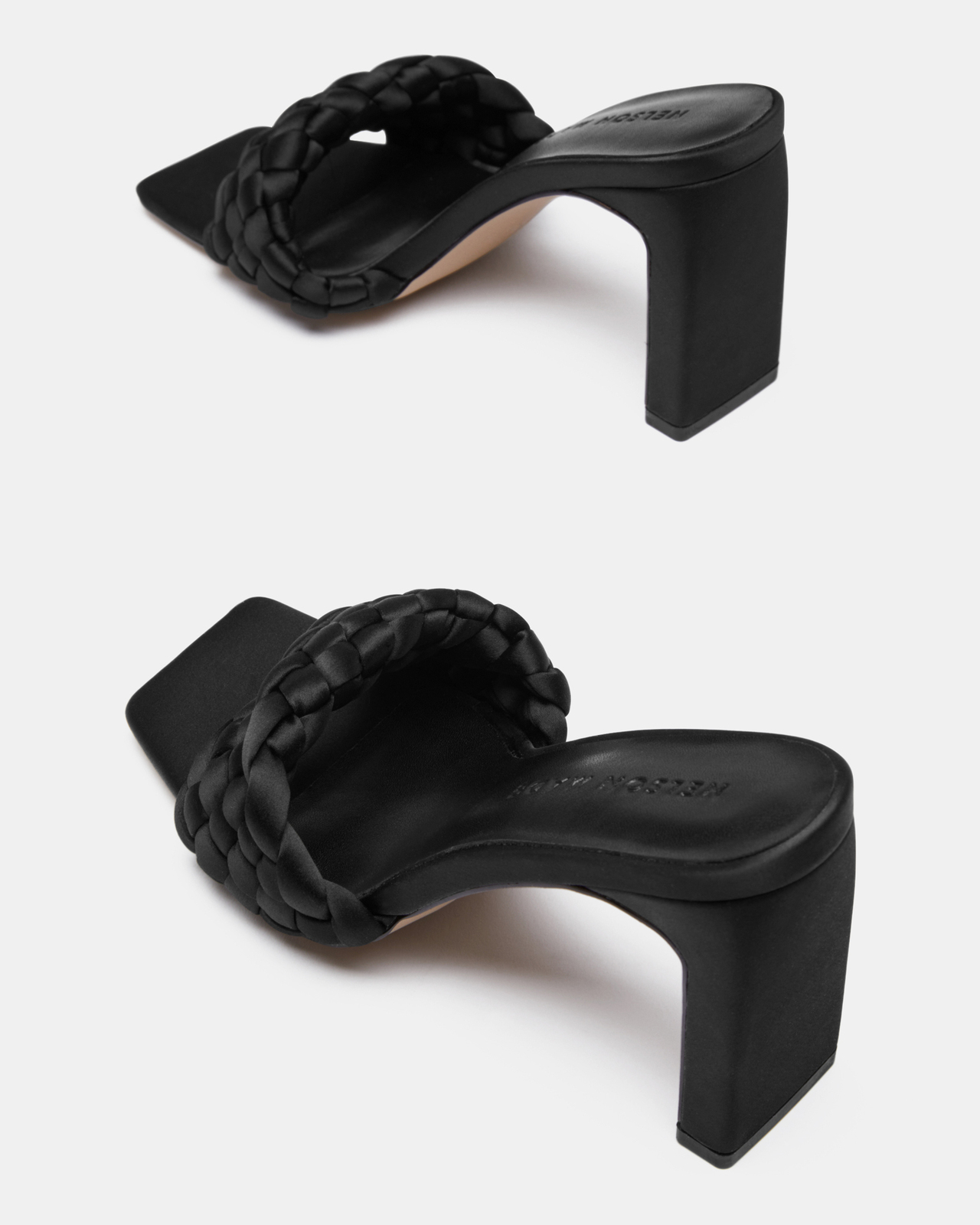 Nelson Made Ina - AirRobe