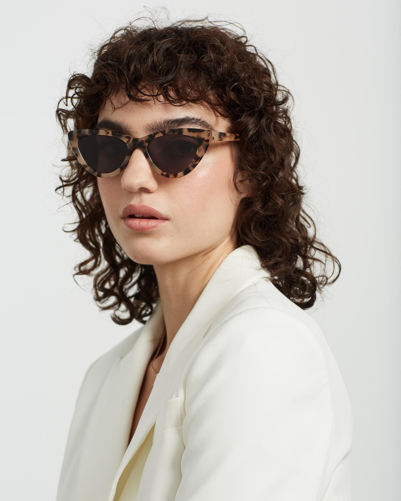 Luv Lou Leui - AirRobe