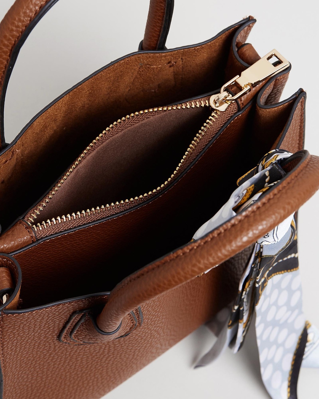 PETA AND JAIN Hunter Mini Tote Bag - AirRobe