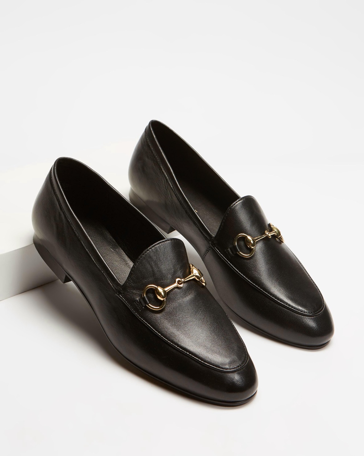 Atmos&Here Alexandra Leather Flats - AirRobe