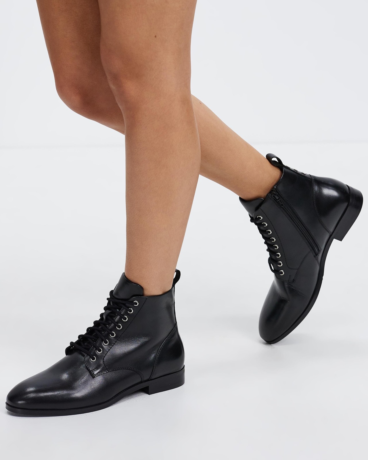 Atmos&Here Gen Leather Combat Boots - AirRobe