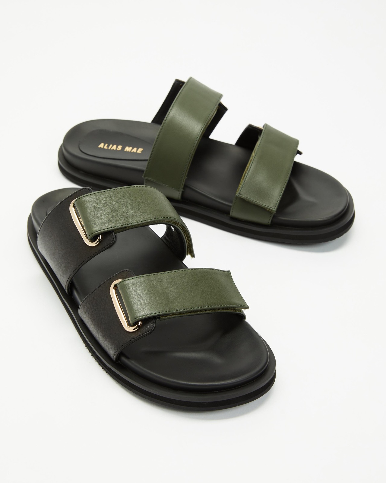 Alias Mae Pacey - AirRobe