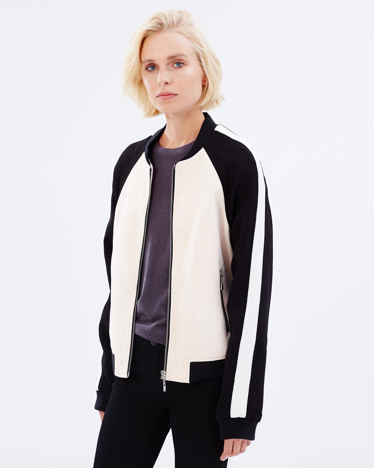 M.N.G Emma Cropfitted Jacket - AirRobe