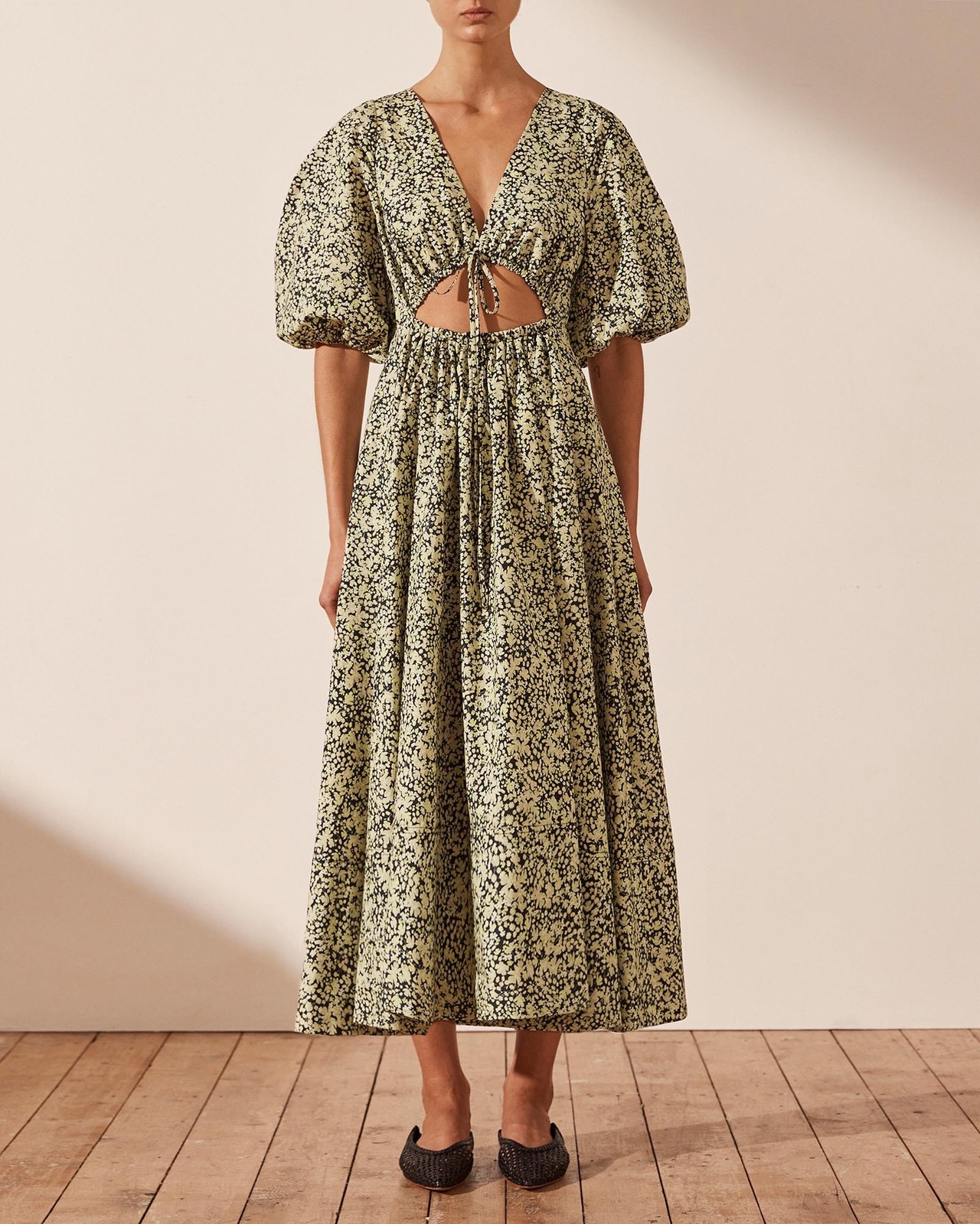 Shona Joy Tracey Short Sleeve Cut Out Midi Dress - AirRobe