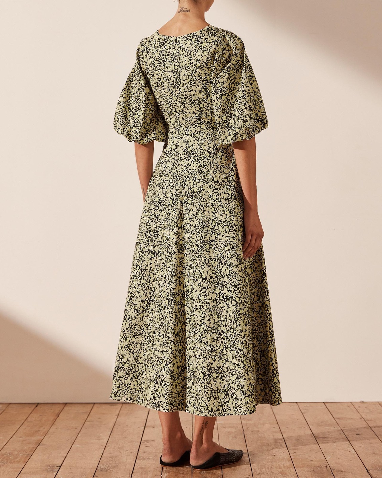 Shona Joy Tracey Short Sleeve Cut Out Midi Dress - AirRobe