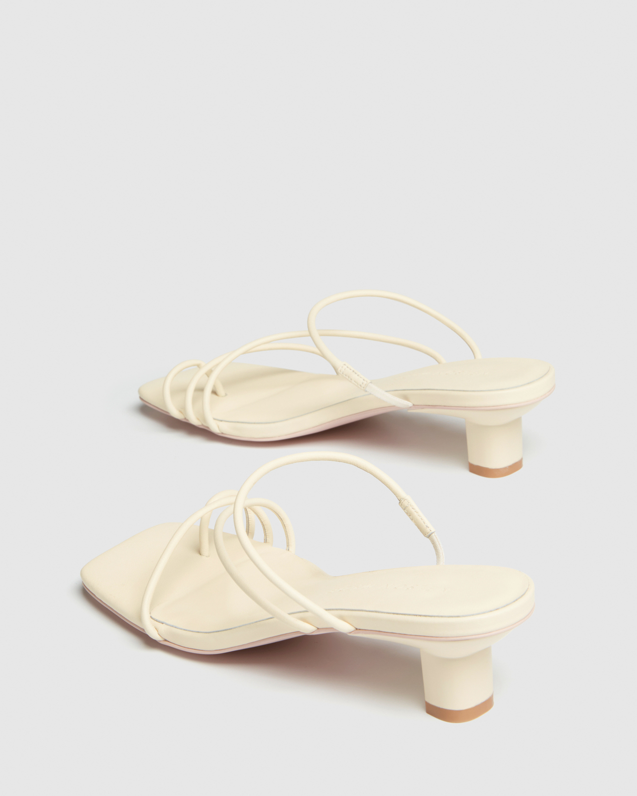 Nelson Made Pillar Mini - AirRobe