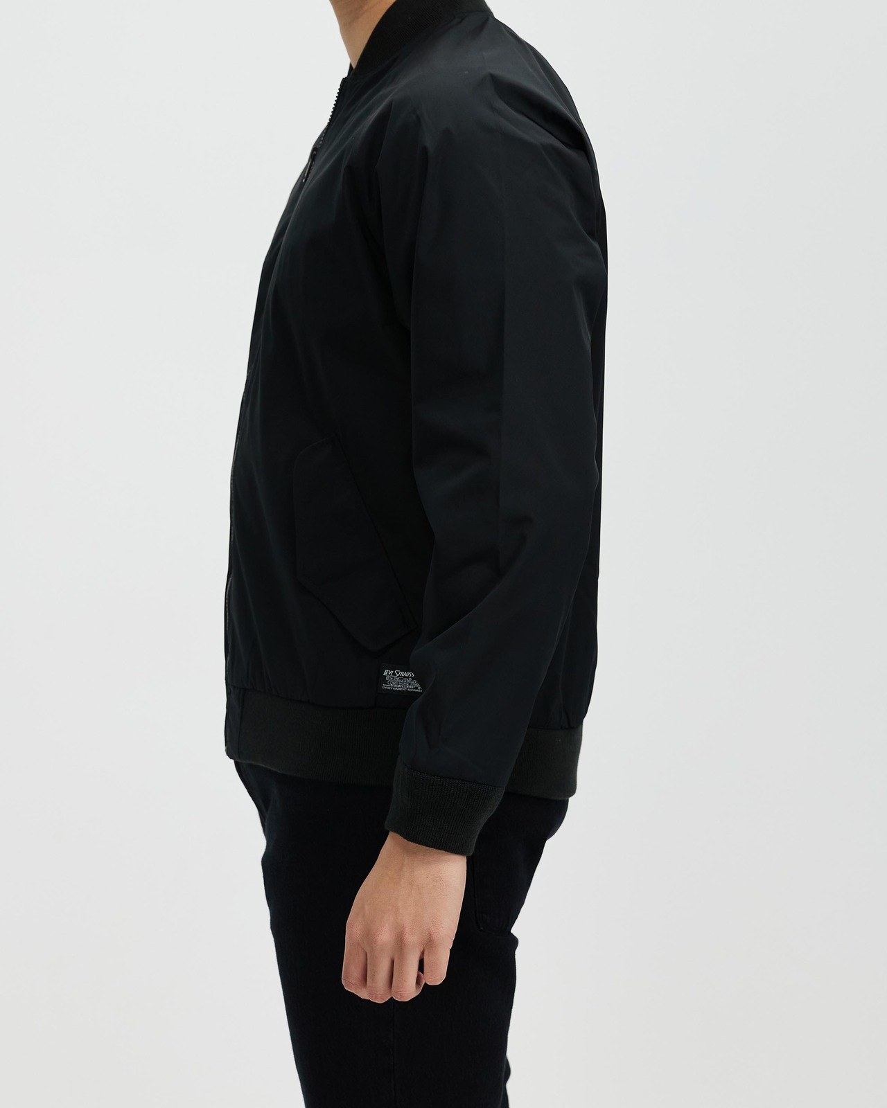Levi's Battery Bomber - AirRobe
