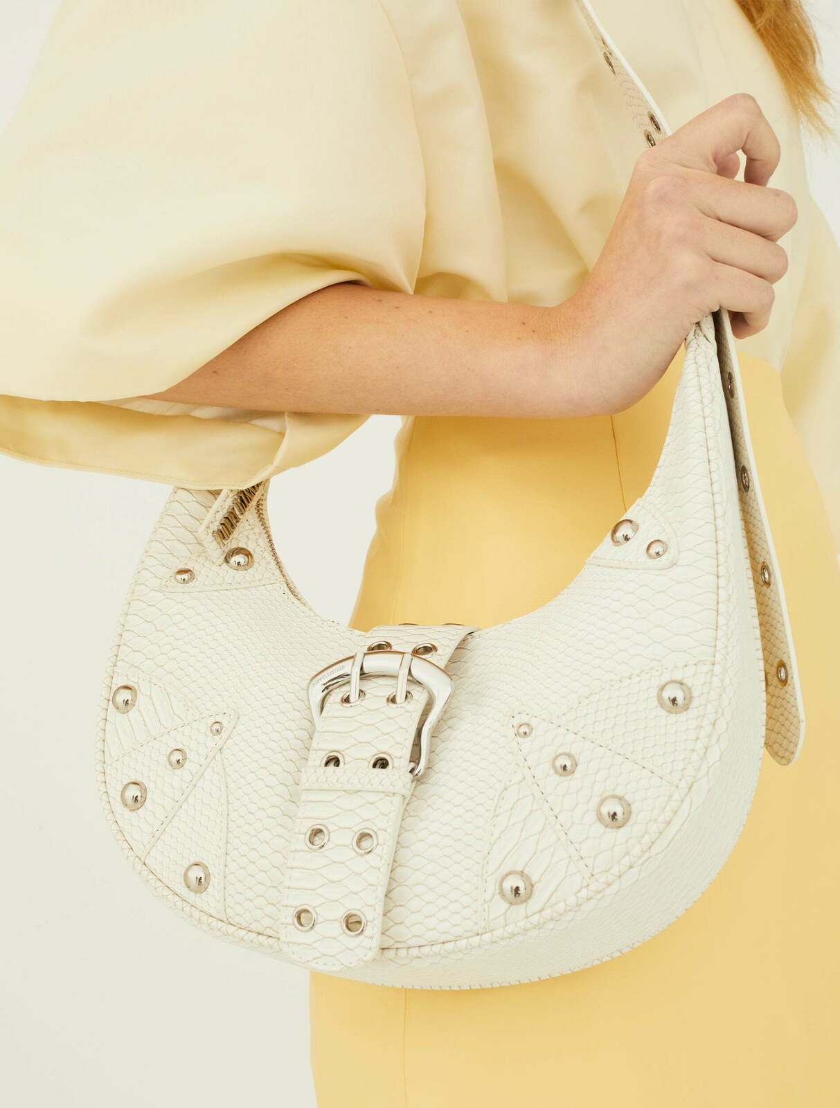 Poppy Lissiman US Gio Bag - White - AirRobe