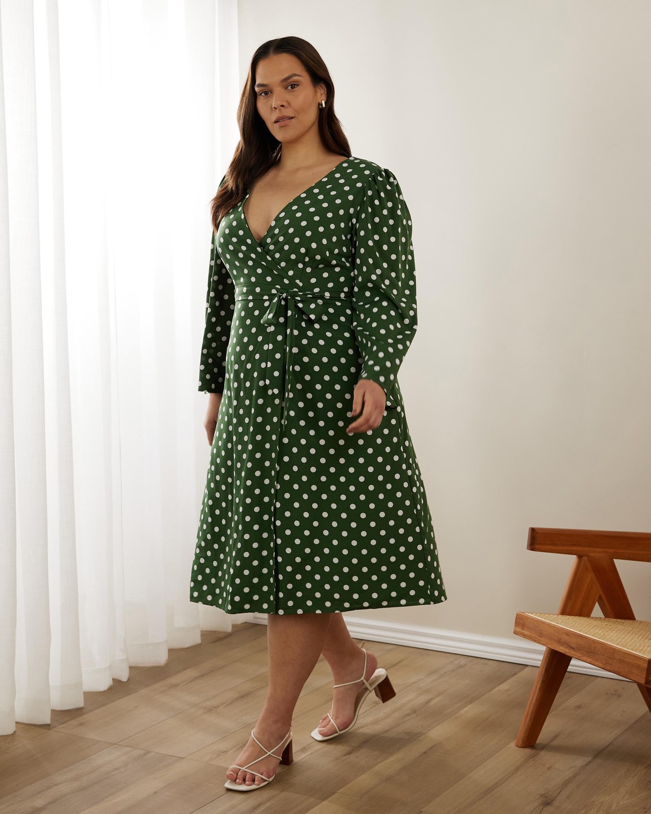 Daisy Midi Dress Airrobe