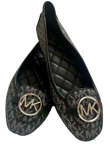 Michael Kors Flats - AirRobe